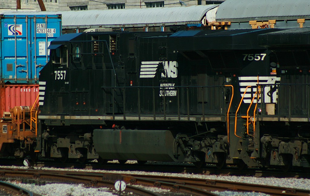 NS 7557